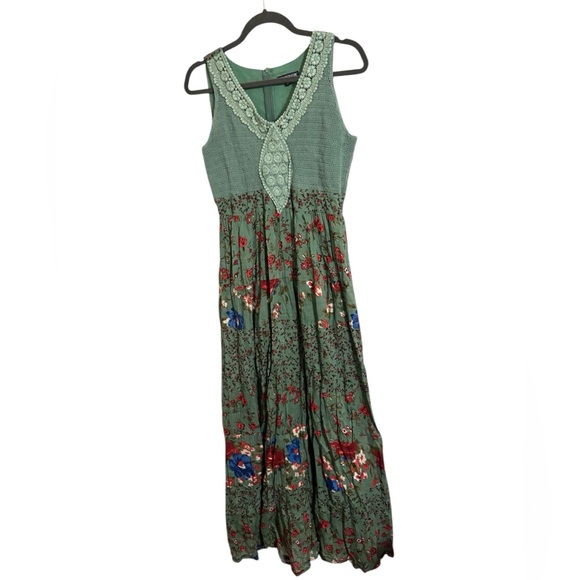 The Pyramid Collection | Dresses | Vintage Pyramid Collection Crochet ...